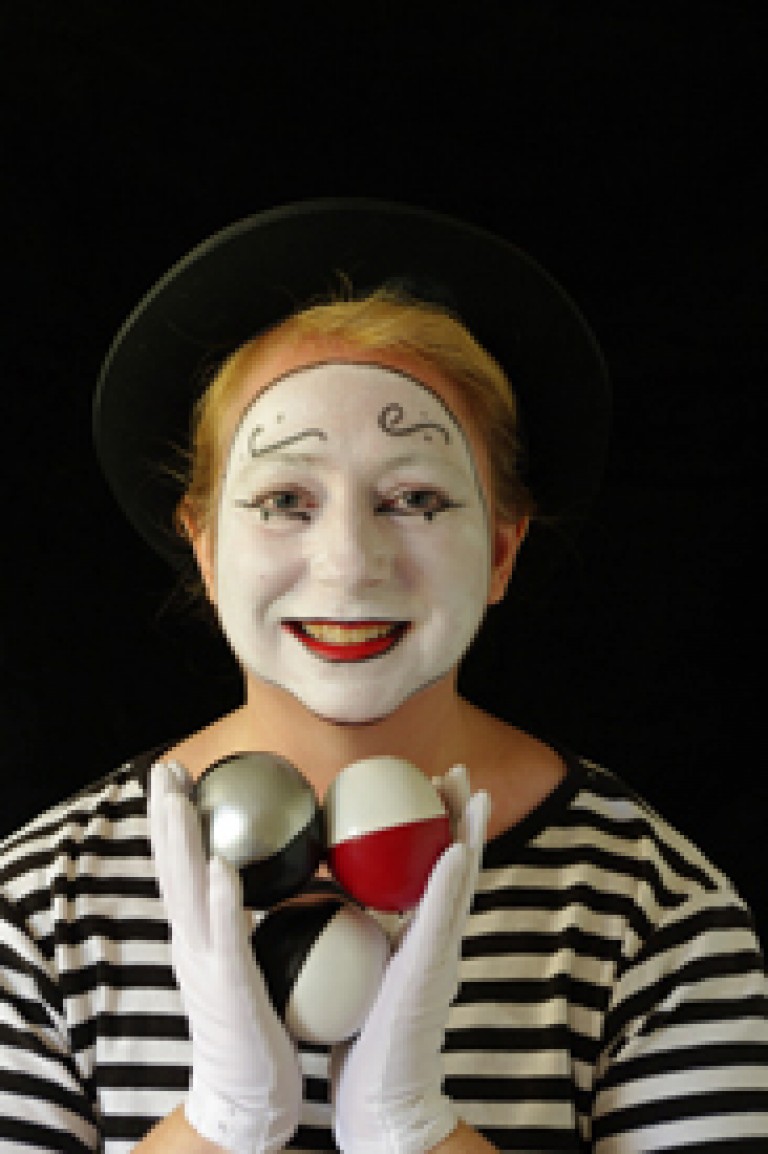 Ardyth Johnson - Mega Magic Talent